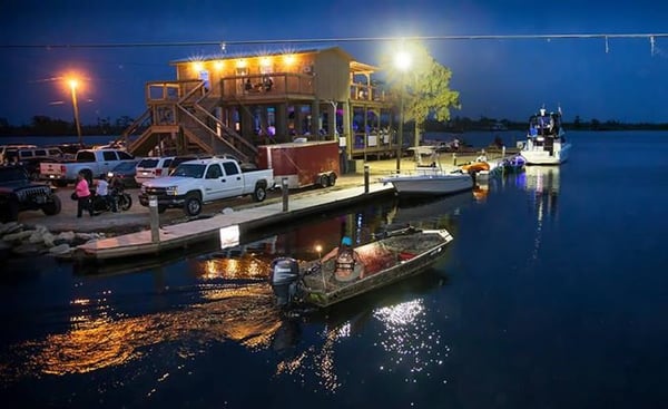 T RIVERS BAR & GRILL - Updated May 2025 - 21 Photos & 19 Reviews - 1999 ...