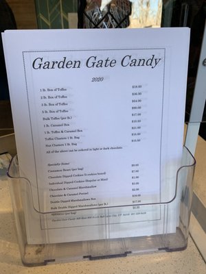 GARDEN GATE CANDY - Updated October 2024 - 32 Photos & 33 Reviews - 928 ...