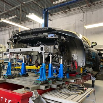 STUTTGART INTERNATIONAL AUTO BODY COLLISION - Updated October 2025 - 24 ...