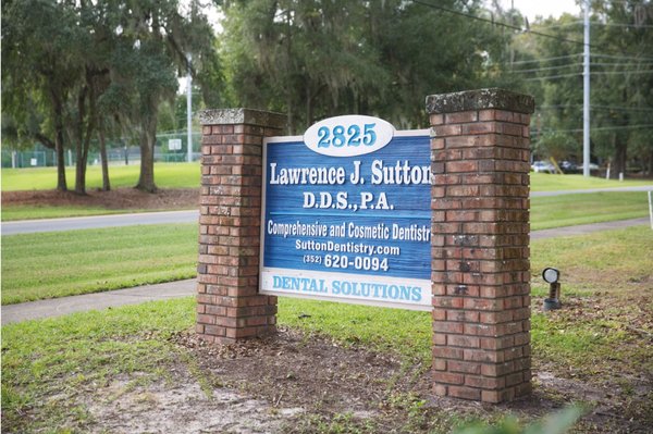 LAWRENCE J. SUTTON, DDS, PA - Updated December 2025 - 12 Photos - 2825 ...