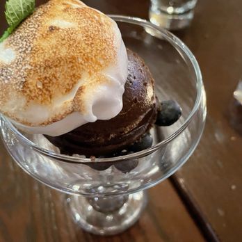 TREE HOUSE VEGETARIAN RESTAURANT - Updated September 2024 - 818 Photos ...