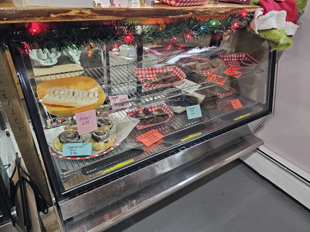 LITTLE SHOPPE OF CANDY - Updated December 2025 - 30 Photos - 23 Spring ...