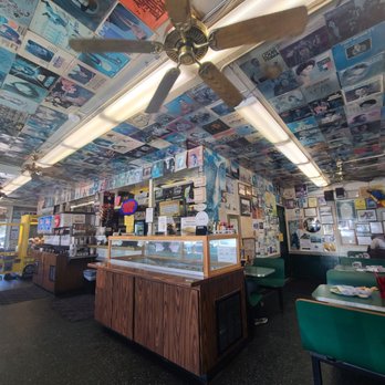 HAPPY BURGER DINER - Updated April 2025 - 606 Photos & 728 Reviews ...