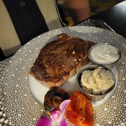 401 PRIME - Updated August 2025 - 152 Photos & 77 Reviews - 401 N ...