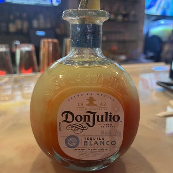 KRUSH RESTAURANT AND BAR - Updated January 2026 - 63 Photos & 57 Reviews - 3183 Main St, East ...