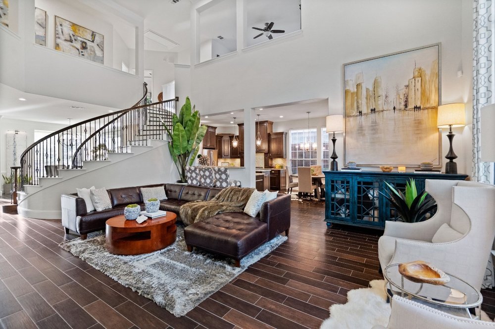 EMMLY GROUP - 8700 Stonebrook Pkwy, Frisco, Texas - Real Estate ...