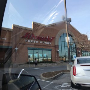 SCHNUCKS LADUE - Updated December 2024 - 57 Photos & 69 Reviews - 8867 ...