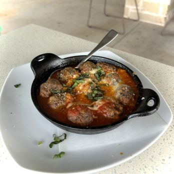 MESSINA HOF HARVEST GREEN WINERY & KITCHEN - Updated May 2025 - 399 ...