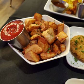 AYE TEA ELLE ELEVATED TAPAS - Updated November 2025 - 363 Photos & 132 ...