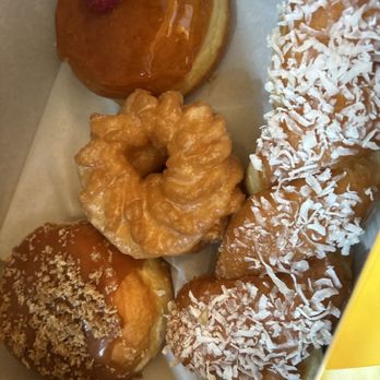FRIENDLY DONUTS - Updated August 2025 - 3334 Photos & 1760 Reviews ...