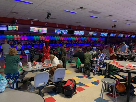 STRIKE ZONE BOWLING LANES - 48 Photos & 24 Reviews - 3330 Pine Tar Aly ...