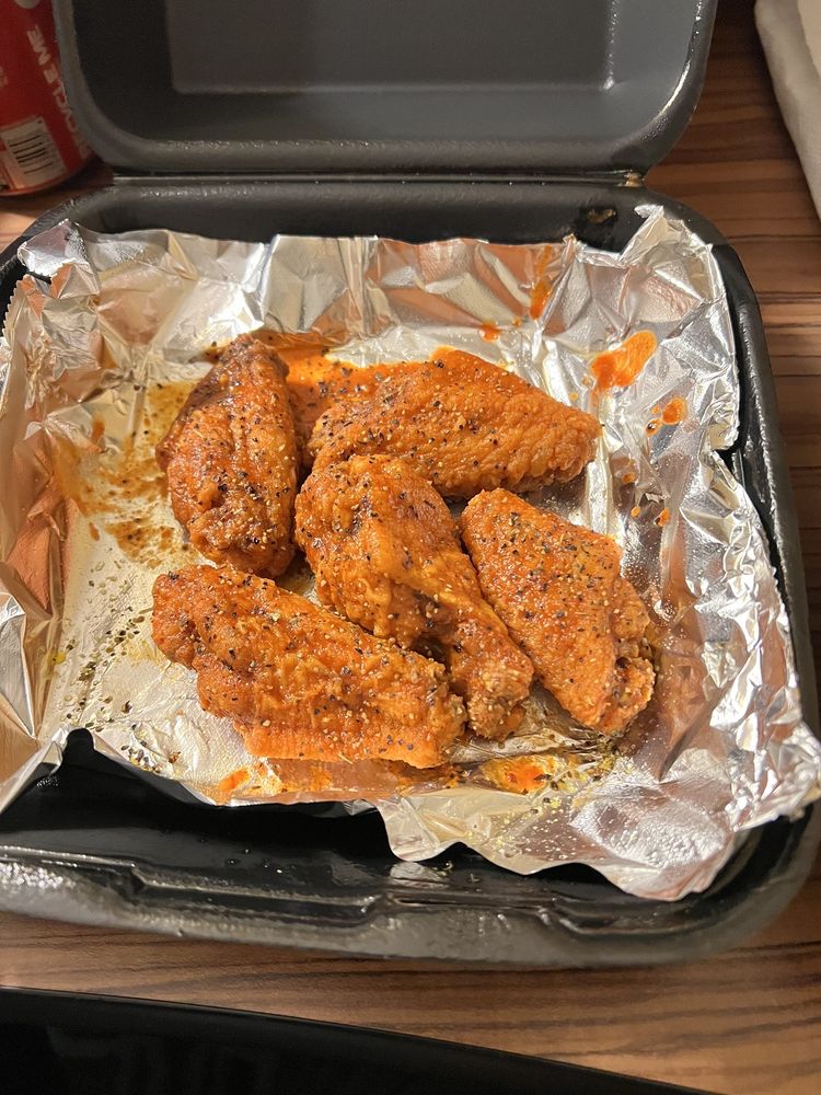 MAC DADDY WINGZ AND CHEEZE - Updated March 2024 - 12 Photos & 10 ...
