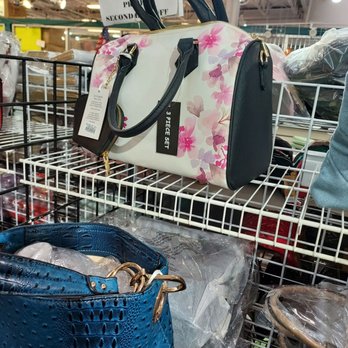 HARWIN CENTRAL MART - Updated December 2025 - 88 Photos & 21 Reviews ...