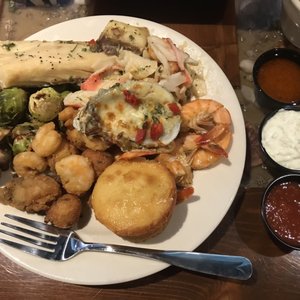 CAPTAIN GEORGE’S SEAFOOD RESTAURANT - 1055 Photos & 1892 Reviews - 1401 ...