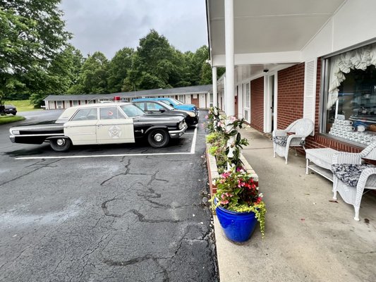 MAYBERRY MOTOR INN - Updated September 2025 - 104 Photos & 24 Reviews ...