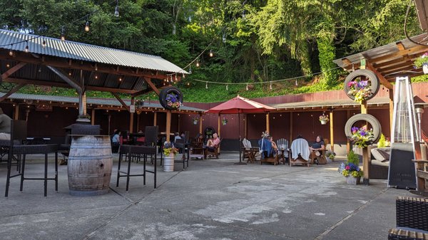 BIG BLOCK BREWING - SAMMAMISH - Updated December 2025 - 77 Photos & 91 ...