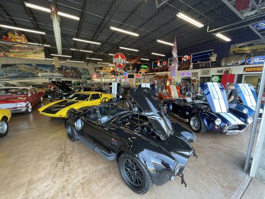 FAST LANE CLASSIC CARS - Updated December 2025 - 100 Photos & 27 ...