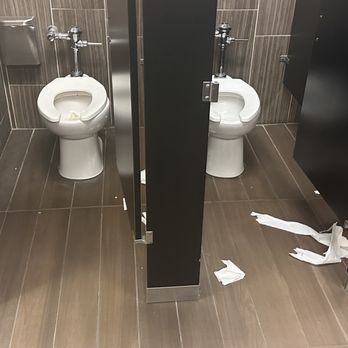 AMC BELLEVUE 12 - Updated August 2025 - 41 Photos & 94 Reviews - 8125 ...