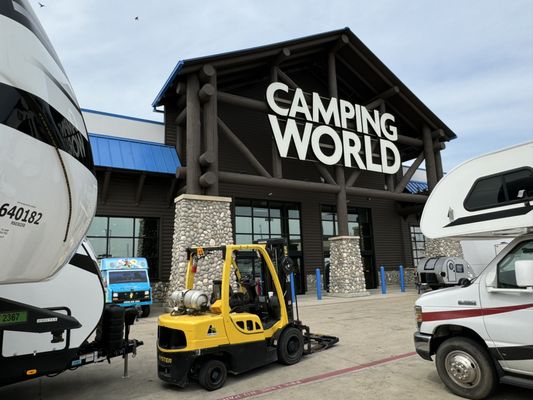 CAMPING WORLD - FORT WORTH - Updated June 2026 - 66 Photos & 46 Reviews ...