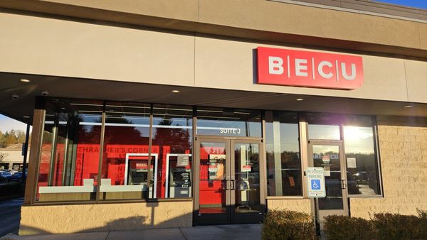 BECU CREDIT UNION - Updated August 2025 - 22 Photos - 20611 Bothell ...