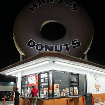 RANDY’S DONUTS - Updated January 2025 - 4793 Photos & 3533 Reviews ...