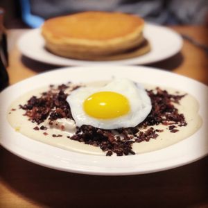 MOMO - 65 Photos & 213 Reviews - Dive Bars - 725 SW 10th Ave, Portland ...