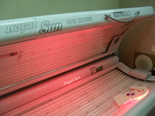 ULTIMATE TAN - Updated December 2025 - 604 Dale St, Normal, Illinois ...