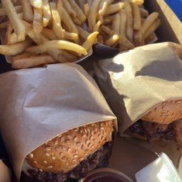 ACME BURGER - PETALUMA WEST - Updated June 2025 - 72 Photos & 121 ...