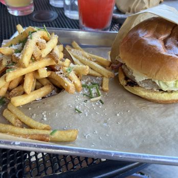 BEAUVINE BURGER CONCEPT - Updated January 2025 - 870 Photos & 695 ...