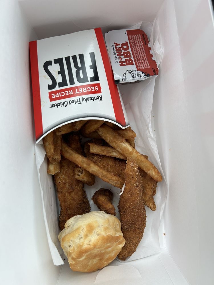 KFC - Updated December 2025 - 805 N Side Dr, Summersville, West ...