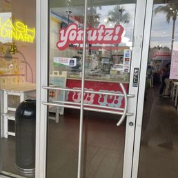 YONUTZ GOURMET DONUTS AND ICE CREAM - Updated November 2025 - 591 ...