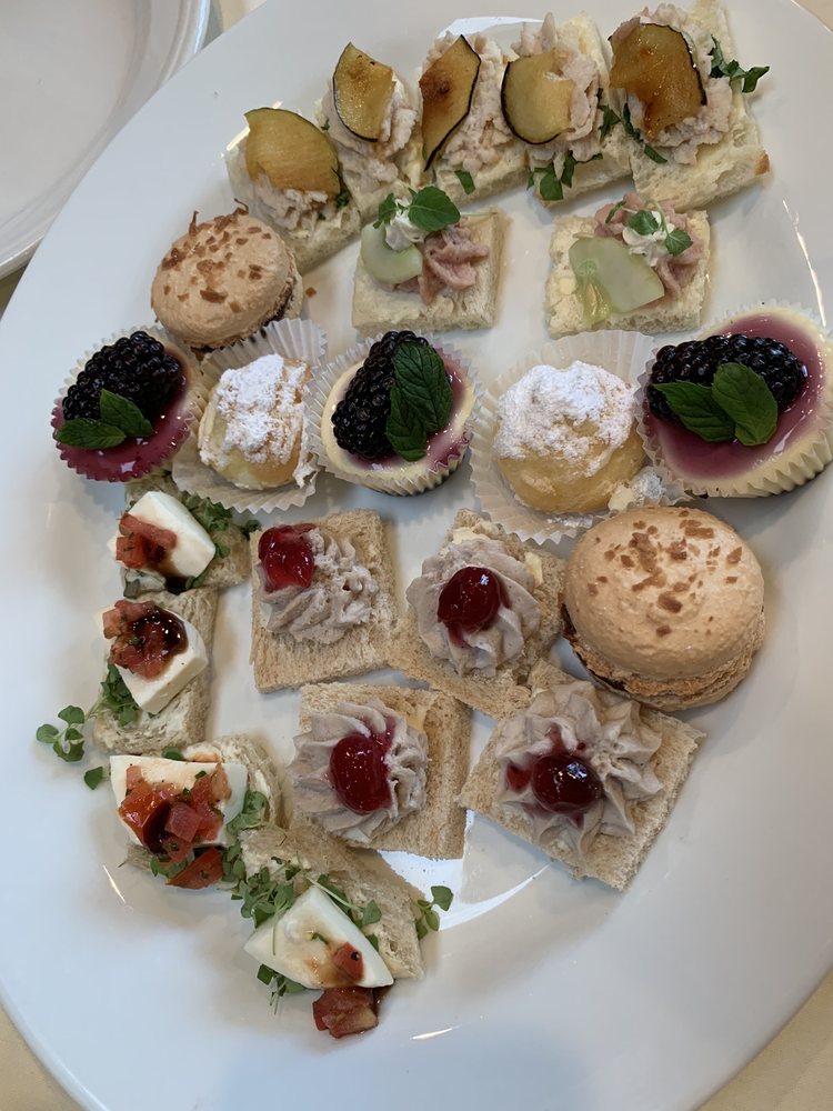 STOKESAY CASTLE - 70 Photos & 80 Reviews - 141 Stokesay Castle Ln ...