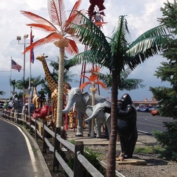 TRADERS WORLD - Updated January 2026 - 235 Photos & 101 Reviews - 601 ...