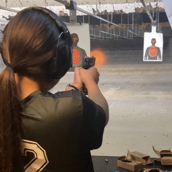 WILSHIRE GUN - Updated November 2024 - 27 Photos & 91 Reviews - 615 W ...