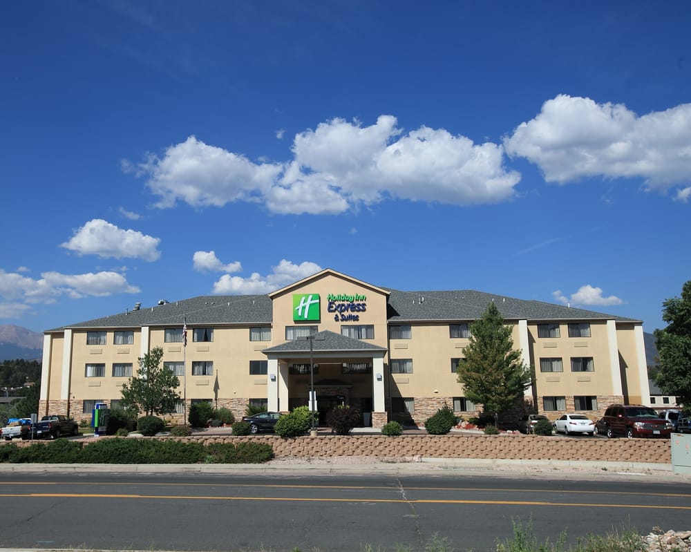 HOLIDAY INN EXPRESS & SUITES COLORADO SPRINGS NORTH - 40 Photos & 23 ...