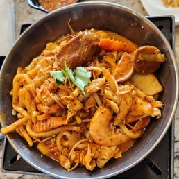 J POT MINI HOT POT & BAR - Updated July 2025 - 1511 Photos & 850 ...