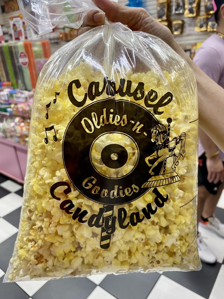 CAROUSEL CANDYLAND - 236 Photos & 136 Reviews - 4211 Waialae Ave ...