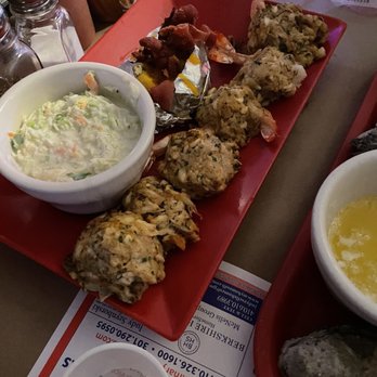 SEABREEZE RESTAURANT & CRAB HOUSE - Updated July 2024 - 73 Photos & 69 ...