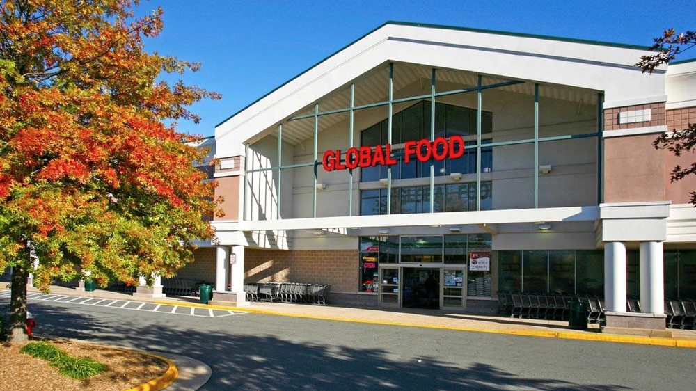 ASHBURN FARM VILLAGE CENTER - Updated May 2025 - 43761 Parkhurst Plz ...