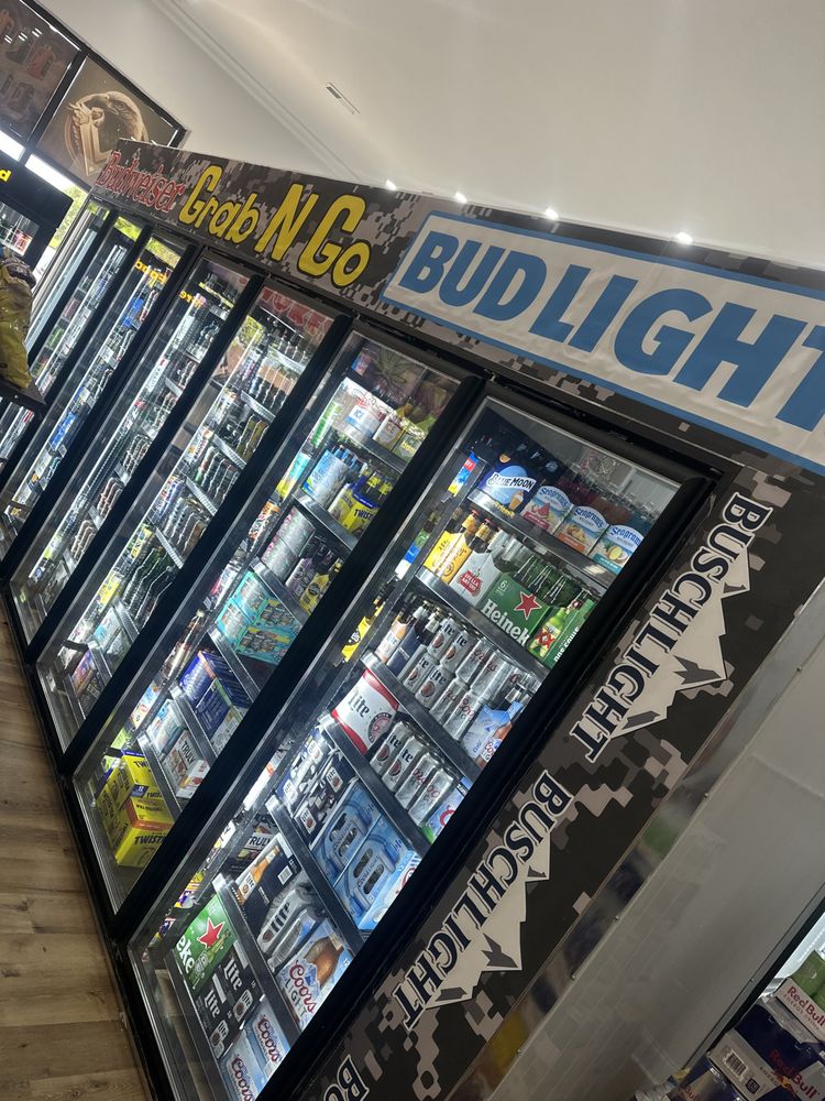 GRAB N GO SMOKES - Updated December 2025 - 12 Photos - 521 Heritage ...