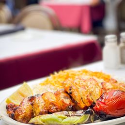 RAFFI’S PLACE - Updated May 2025 - 6630 Photos & 6988 Reviews - 211 E ...