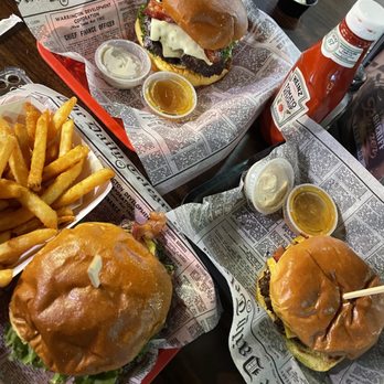 THE SHERIFF BURGER - Updated October 2025 - 114 Photos & 123 Reviews ...