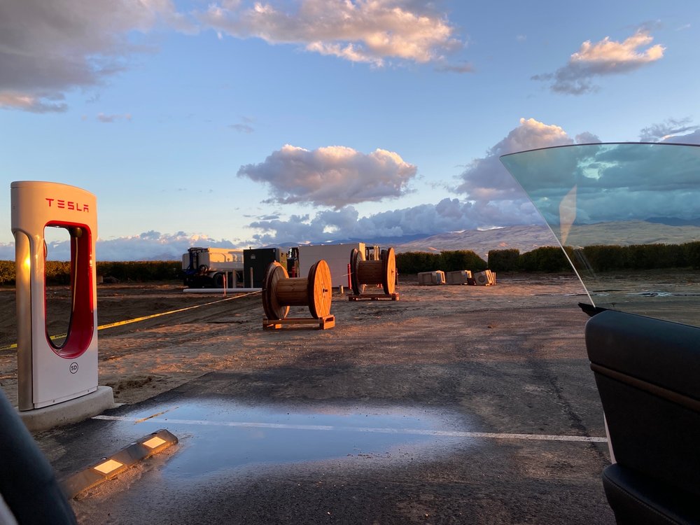 TESLA SUPERCHARGER - BAKERSFIELD - Updated October 2025 - 25 Photos ...