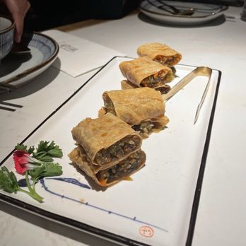 CHELI - Updated March 2025 - 1987 Photos & 422 Reviews - 19 St Marks Pl ...