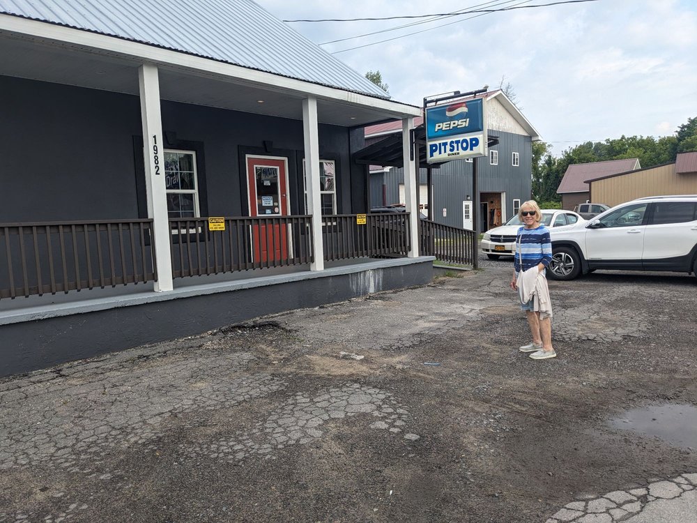 THE PIT STOP DINER - Updated December 2025 - 1982 State Hwy, North ...