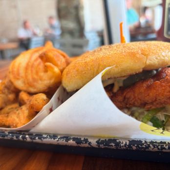 POP UP CHICKEN SHOP - PEORIA - Updated October 2025 - 68 Photos & 37 ...