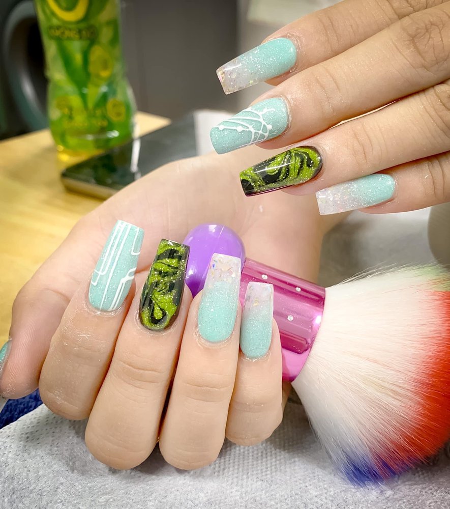 GLAMOUR NAILS & LASHES - Updated December 2025 - 22 Photos - 528 Andrew ...