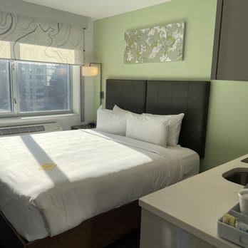 ELEMENT NEW YORK TIMES SQUARE WEST - Updated December 2024 - 484 Photos ...