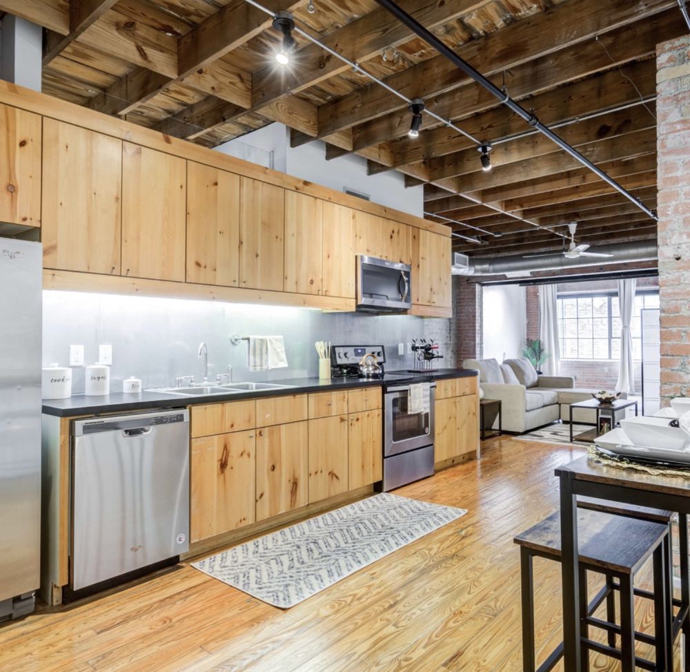 MITCHELL LOFTS - Updated May 2024 - 29 Photos - 3800 Commerce Street ...