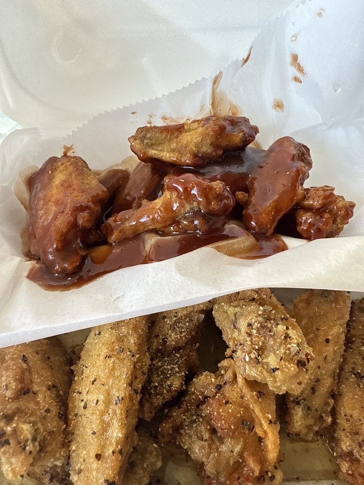 JD WINGS - Updated September 2025 - 33 Photos & 27 Reviews - 3507 Macon ...
